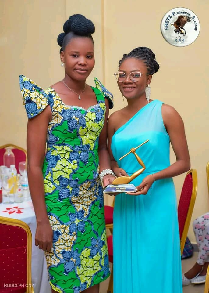 Bénin: Flora Agbra distinguée "Agodjié" par Shete Production Academy ...